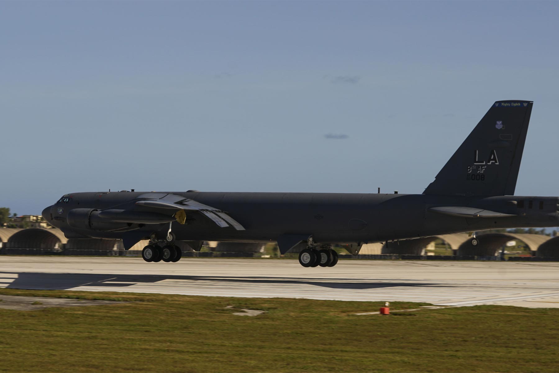 B-52s to Replace B-1Bs for Latest Bomber Rotation in the Pacific ...