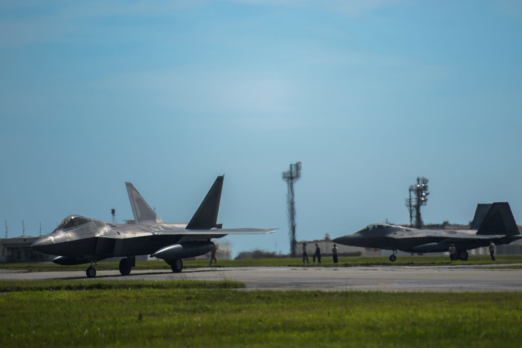 F-22 Raptors Replace F-35As in Pacific for Theater Security Mission ...
