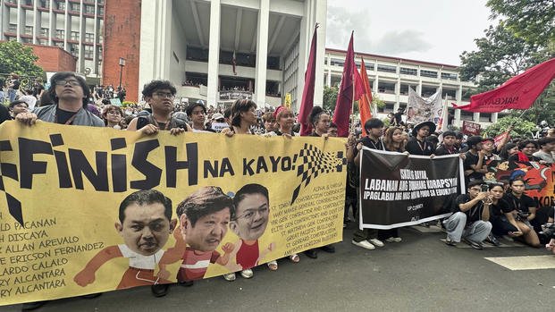 Philippine Defense and Military Chiefs Reject Call to Defect From ...