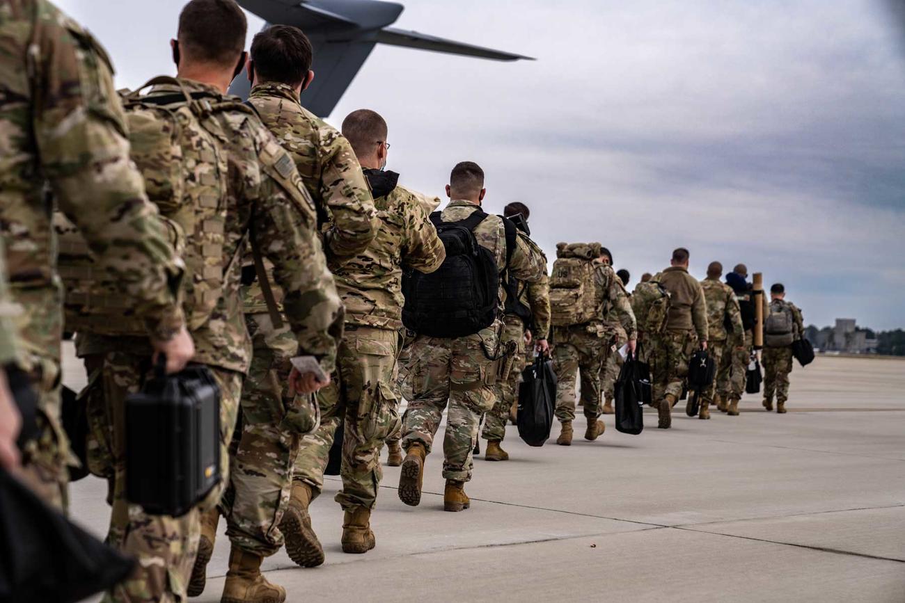 1000's Extra US Troops Heading to Europe as Risk of Russian Invasion of ...